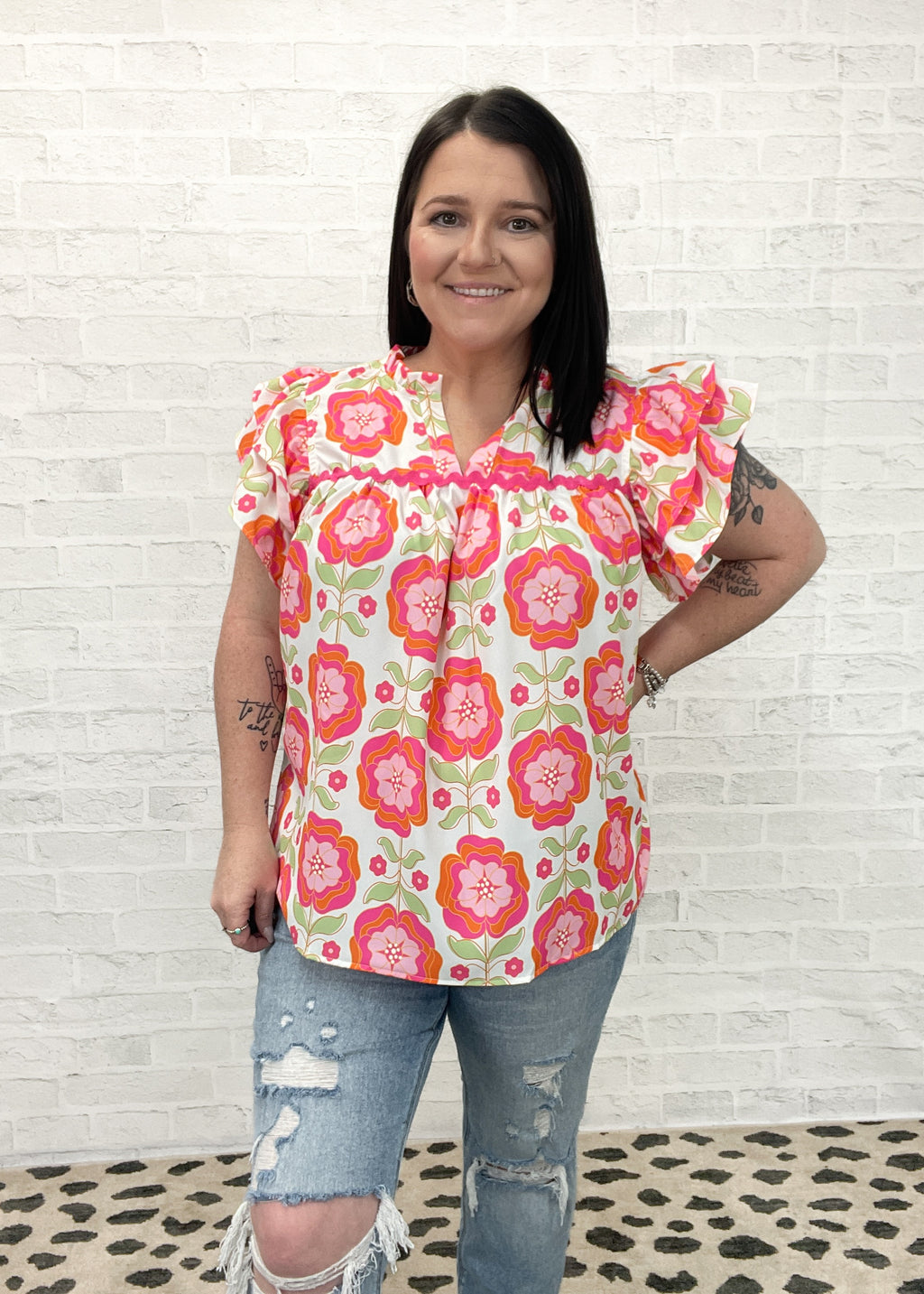 Floral Ruffle Sleeve Split Neck Top – Ellis Mercantile Boutique