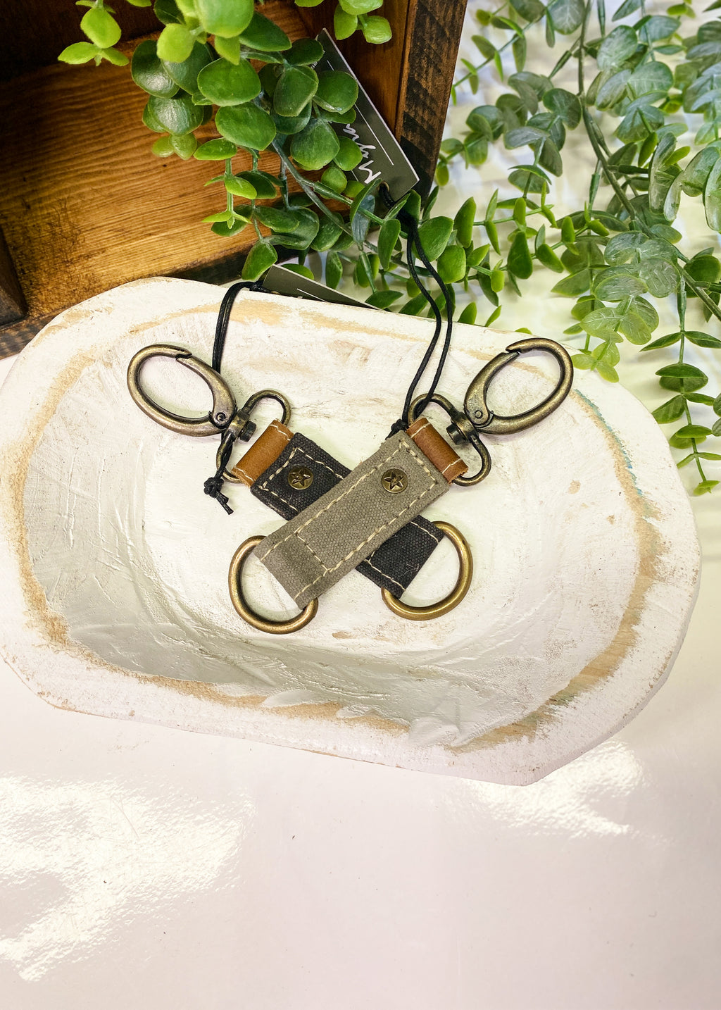 Myra Canvas Key Fob – Ellis Mercantile Boutique